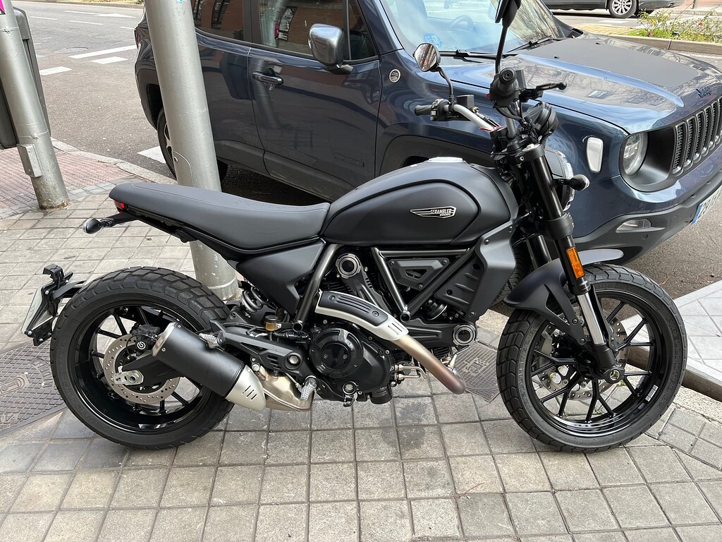 Ducati Scrambler 800 – Diciembre 2024 – ~1.100 km – Estado ...